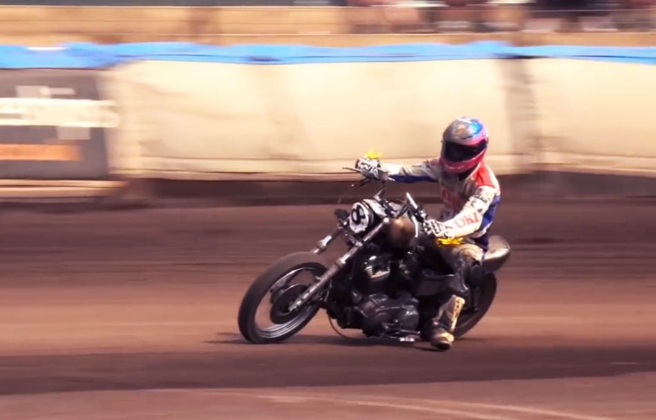 Esgravatar na terra com Guy Martin