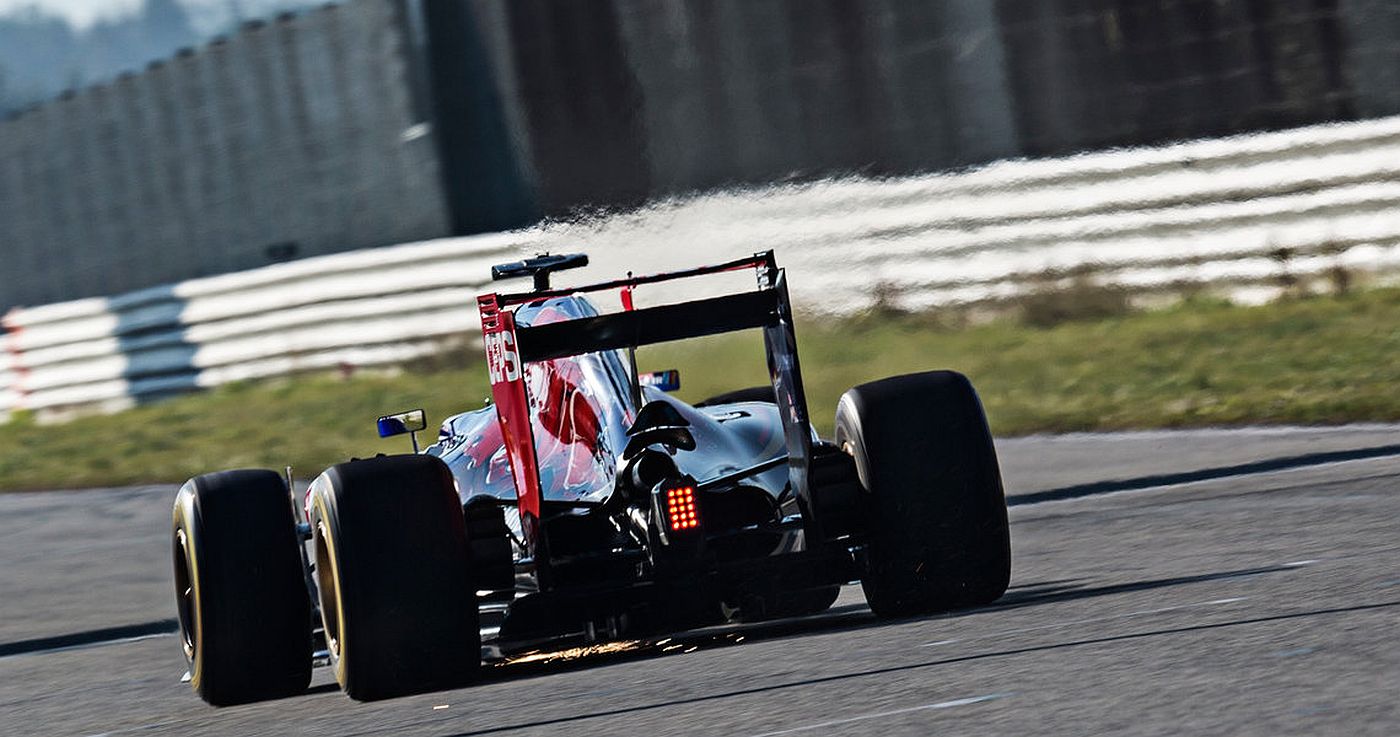 Toro Rosso revela o STR10 para o Mundial de Fórmula 1