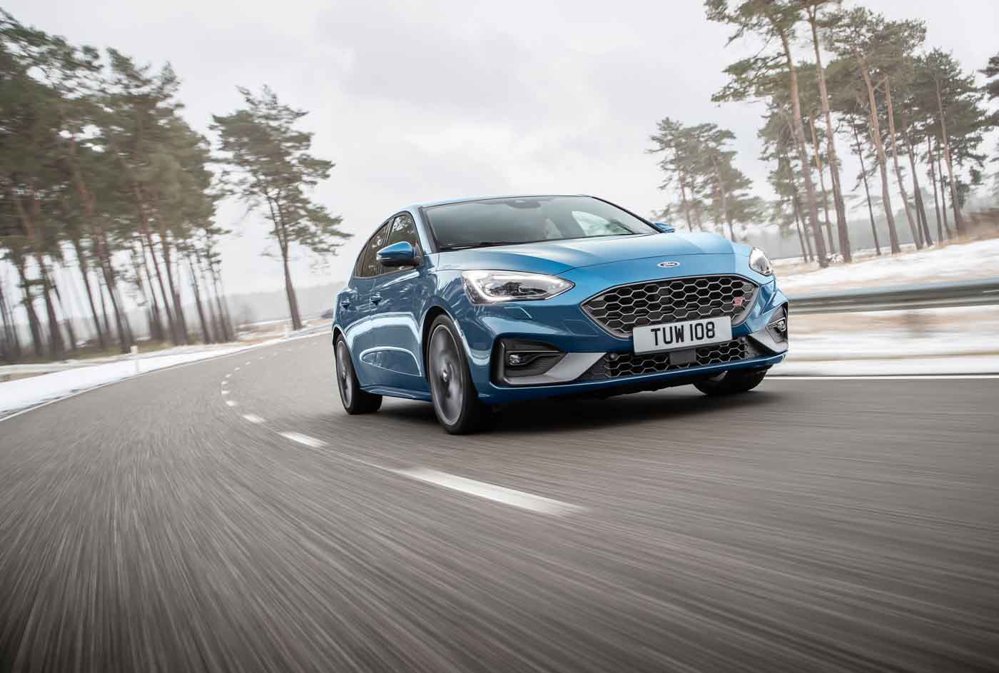 Novo Ford Focus ST no Verão com motores a gasolina e Diesel